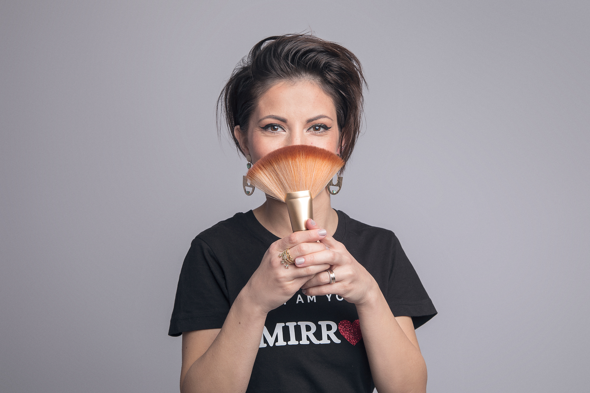 Alexandra Ilie - Expertul tău holistic în sănătatea părului